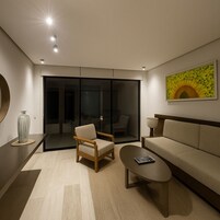 Quarto Panorâmico | Roupa de alta qualidade, minibar, cofre no quarto, secretária 