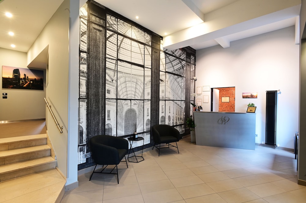 Holiday Homes Aparthotel Milano - Milan