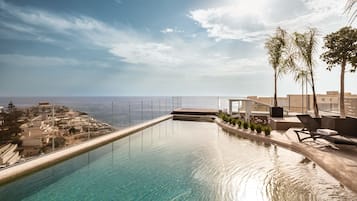 Piscina exterior