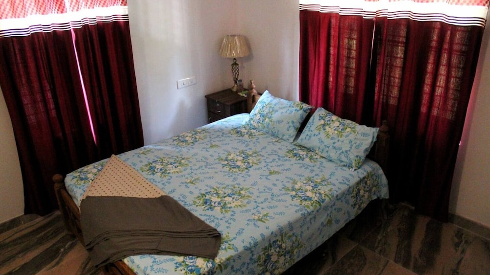 Kayyany's Villa - A Large Family Home - Kanjirappally