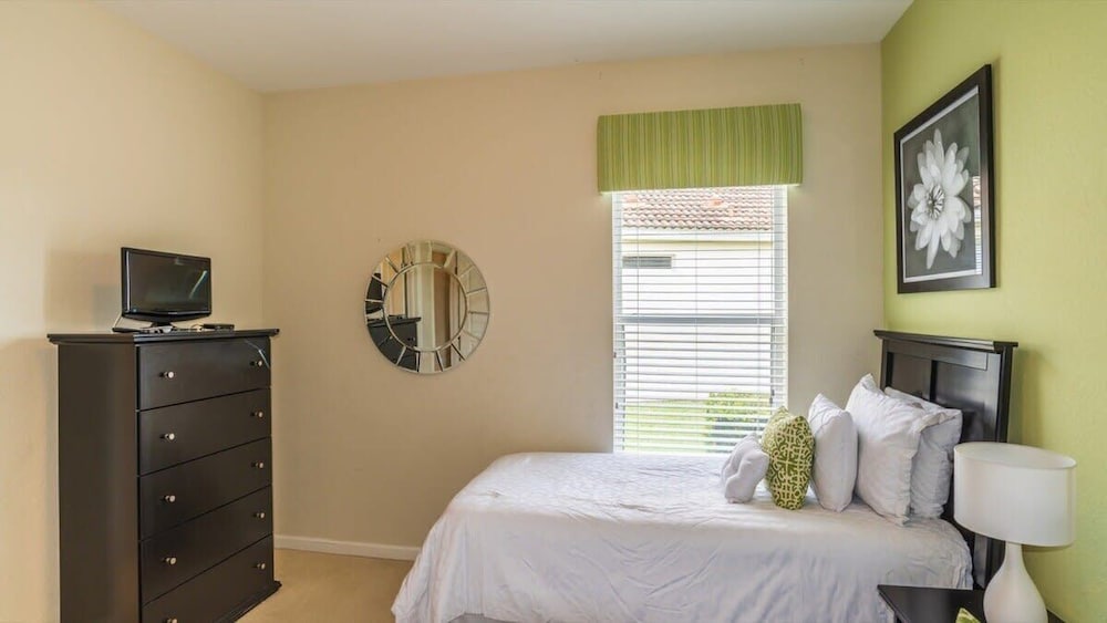 Stunning 4 Bed Home with Pool and Spa-2568AB - Four Corners | Vrbo