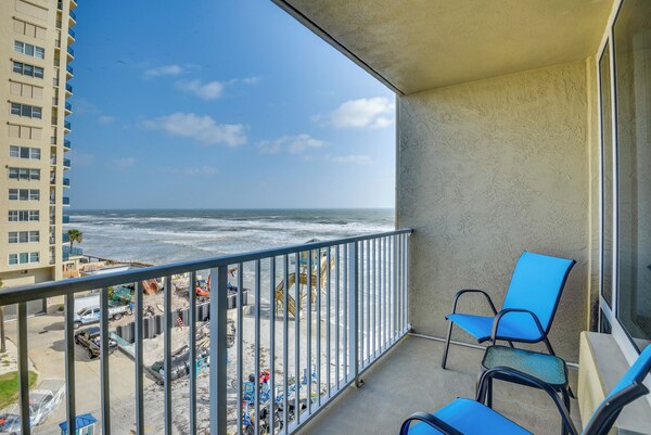 Breezy Daytona Beach Studio W/ Balcony & Views! - Ponce Inlet, FL
