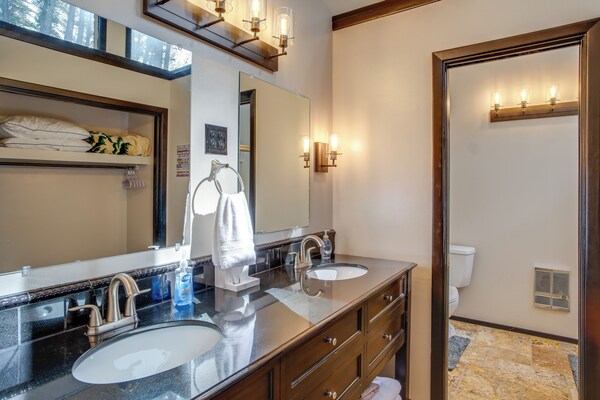 Ruidoso Cabin Retreat W/ Multi-level Deck - Ruidoso, NM