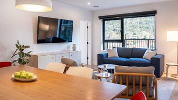 Condo | Opções para refeição no quarto