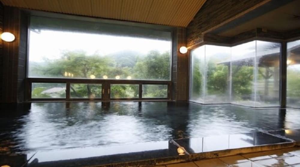 禁煙10畳和室素泊まりプラン自家源泉から湧き出す美人の湯でリフレッシュ! / 美方郡 兵庫県 - 岩美町