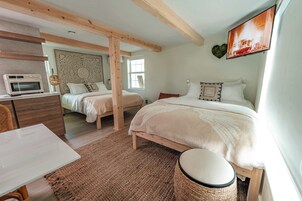 Quarto Duplo Elite | Com decoração personalizada, com mobília individualizada, Wi-fi grátis 