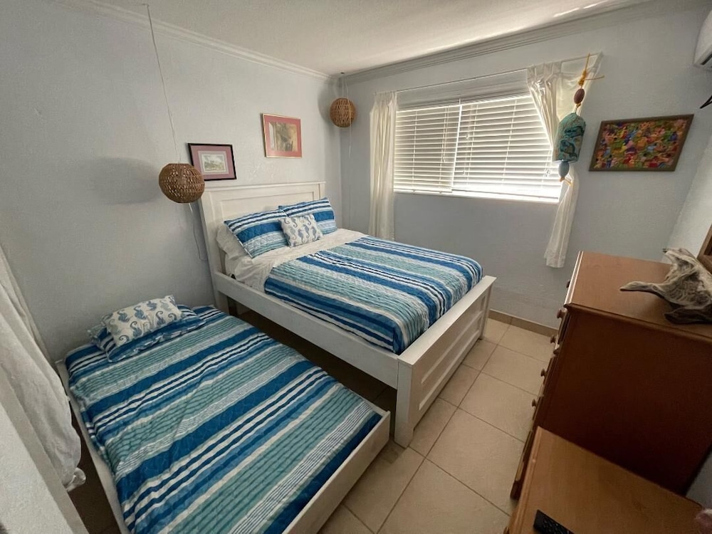Freeport Grand Bahamas: Coral Beach Family Friendly Condo- Steps To The Beach! - Freeport