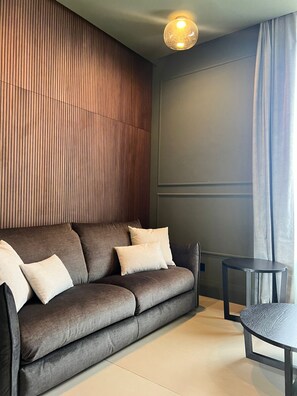 Suite Deluxe | Roupa de alta qualidade, edredões de penas 