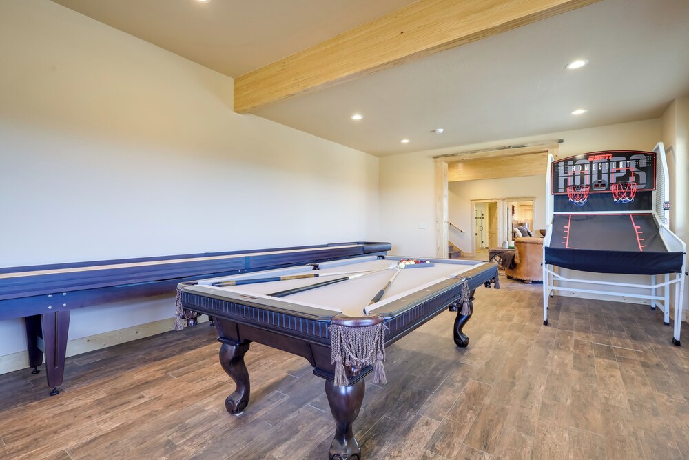 Game Room + Views: Angel Fire Escape - Angel Fire, NM