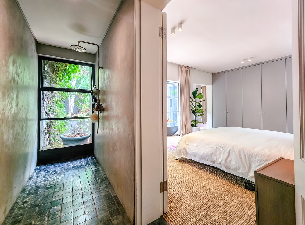 Designer Haven in The City - Cape Town | Vrbo