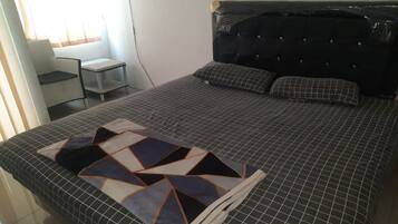 Quarto Duplo Deluxe | Wi-fi grátis, roupa de cama fornecida