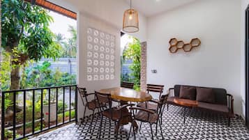 Vila família, vista para a piscina | 1 quarto, roupas de cama premium, edredons de pluma