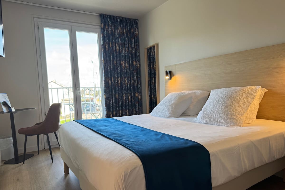 Quarto casal conforto | Wi-Fi de cortesia, roupa de cama