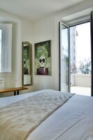 Quarto Duplo | Roupa de alta qualidade, com decoração personalizada 