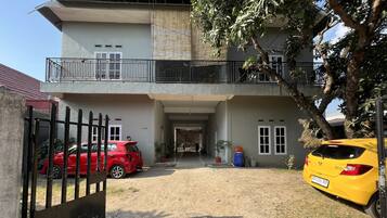 Fachada da propriedade