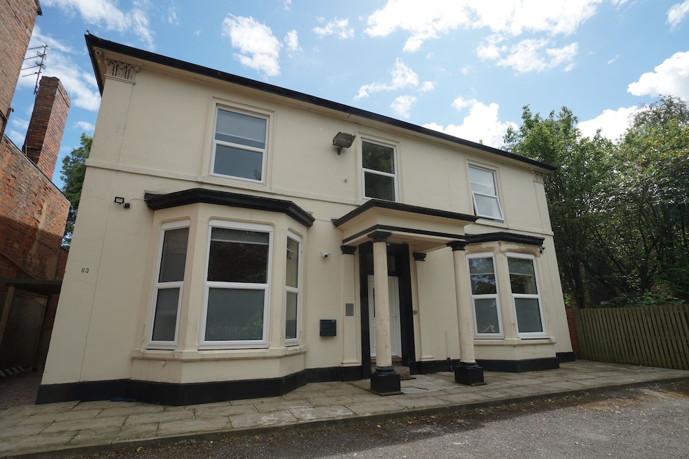 Arbourfield Lodge - Derbyshire