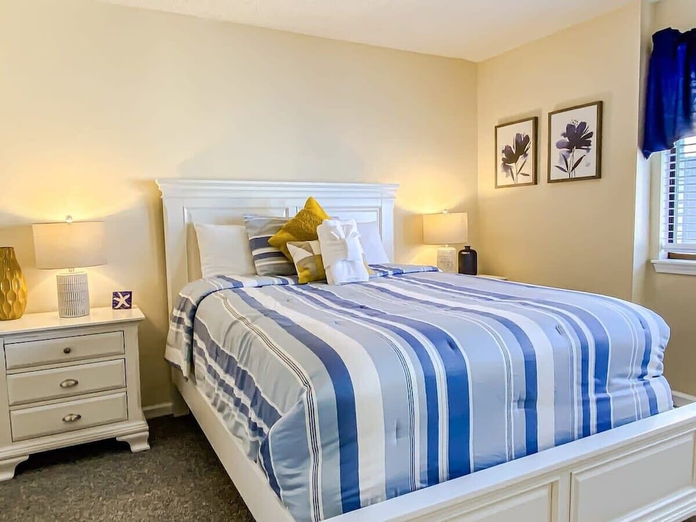 Oceanfront Modern Condo w 8 Water Features - Myrtle Beach | Vrbo