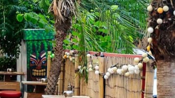 Apartamento | 2 quartos, secretária