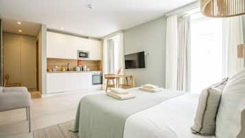 Estúdio Comfort | 1 quarto, cofre com capacidade para portátil