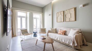 Apartamento Familiar | Sala de estar | TV de ecrã plano