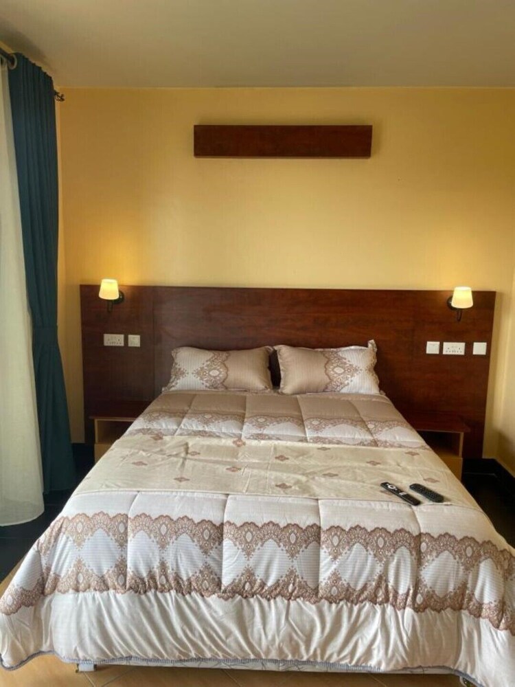 Lakeshore Victoria view apartments - Kampala | Vrbo