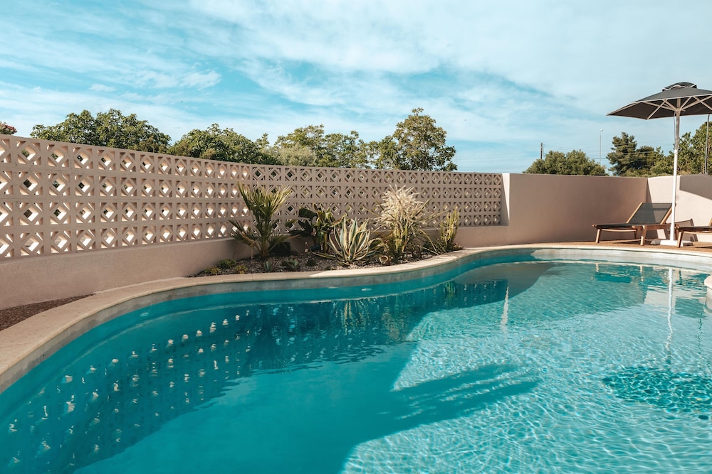 Amoessa Boutique - Greece