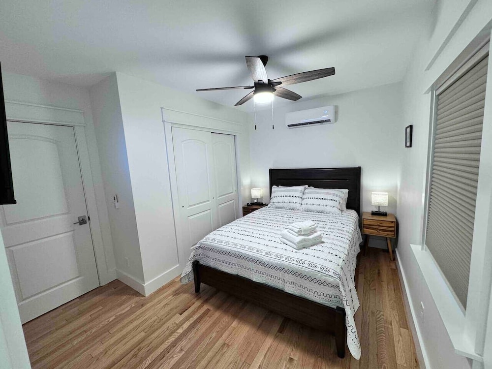 Modern Cottage Downtown. Pets Are Allowed - Beaufort, SC