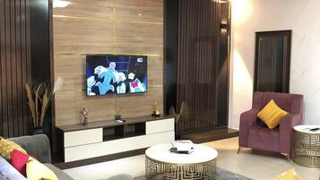 Quarto luxo | 1 quarto, Wi-Fi de cortesia