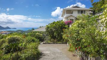 Villa, 4 quartos | Terrenos do alojamento