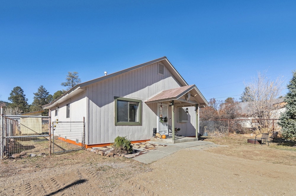 Single Tree Cottage - Walk To Downtown Chama! - Chama, NM