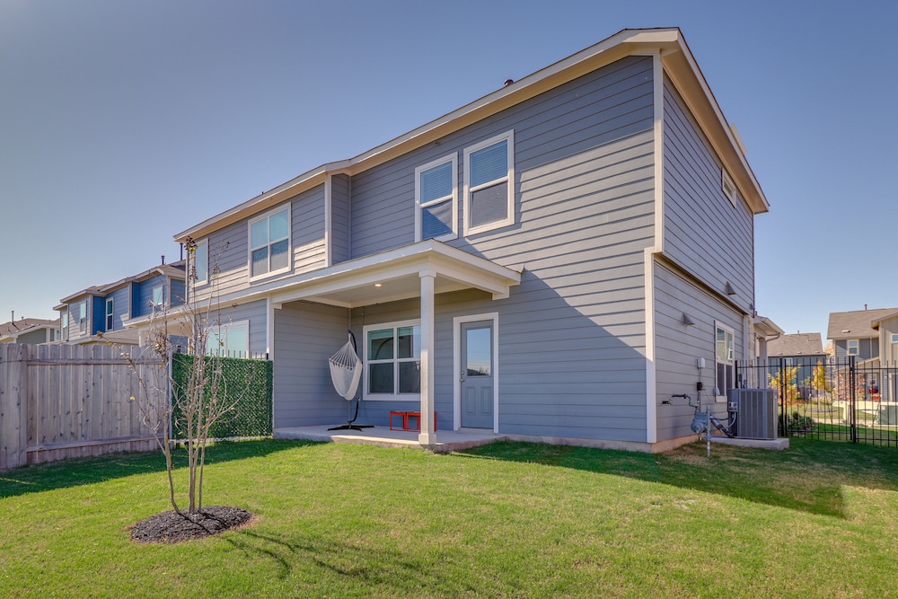 Quiet Home W/ Fenced Yard 12 Mi To Downtown Austin - Cedar Creek, TX