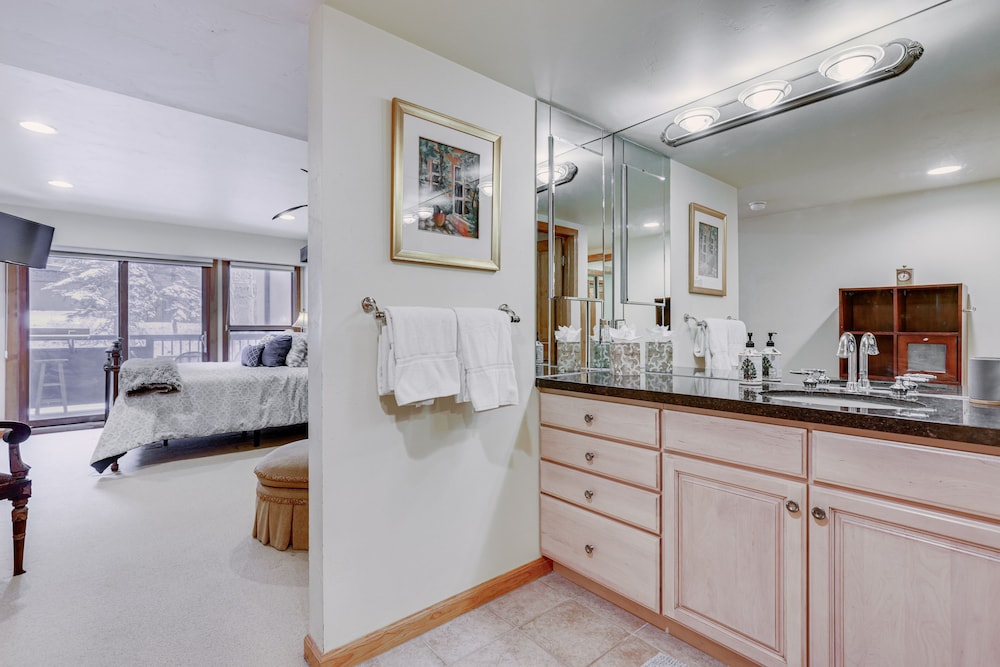 Condo Near Golf Club ~ 2 Mi To Vail Ski Resort! - 베일