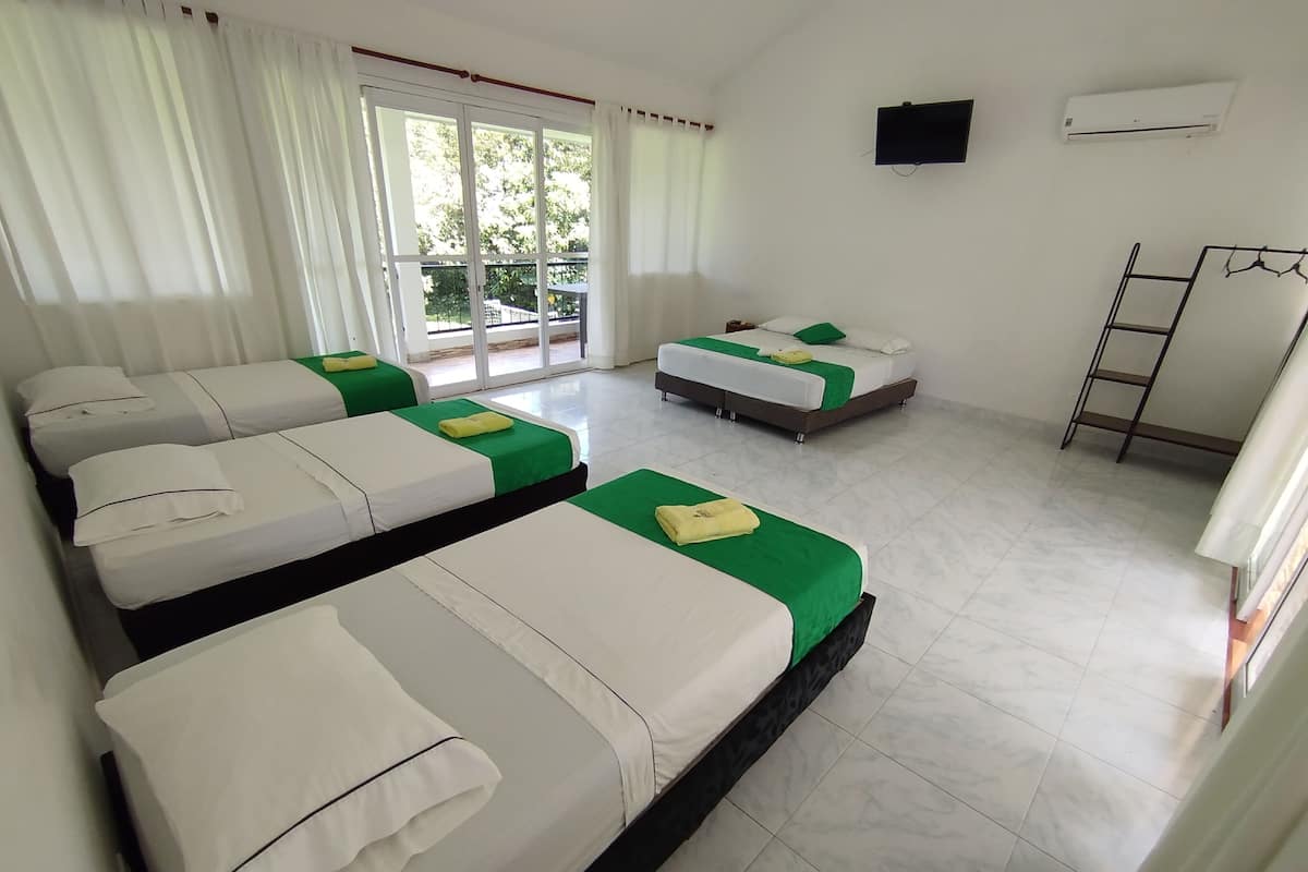 Quarto família | 1 quarto, roupa de cama