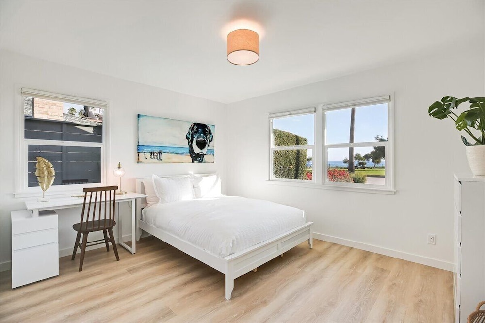 New! Shoreline Cottage - Ocean Views, Across From Park, Walk To The Beach, Dog Ok - Santa Barbara, CA