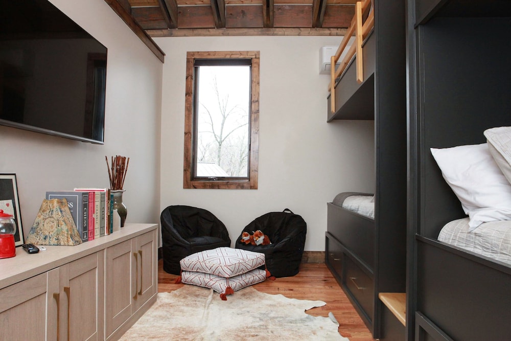 Modern Cabin on Monkey Island with Expansive Deck & Hot Tub! - Monkey ...