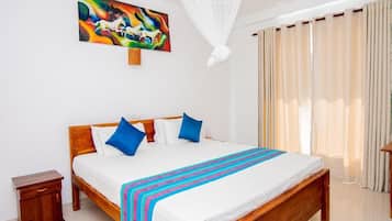 Quarto Duplo Deluxe, vista para o mar | Secretária, Wi-fi grátis
