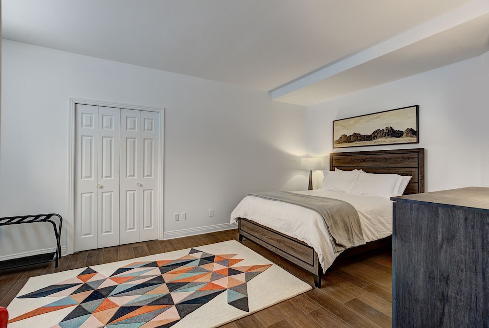 Cozy Condo At The Historic Chateau Sherbrooke, Blend Of History & Modern Luxury - Montreal