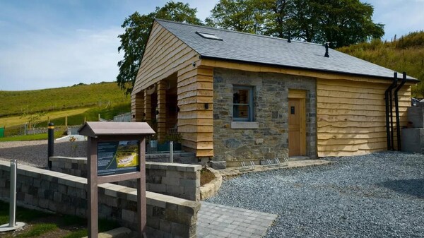 Forestview Cabin No 1 - Cosy Cabin Stay - County Down