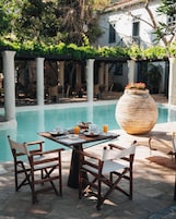 Café da manhã com buffet grátis todos os dias