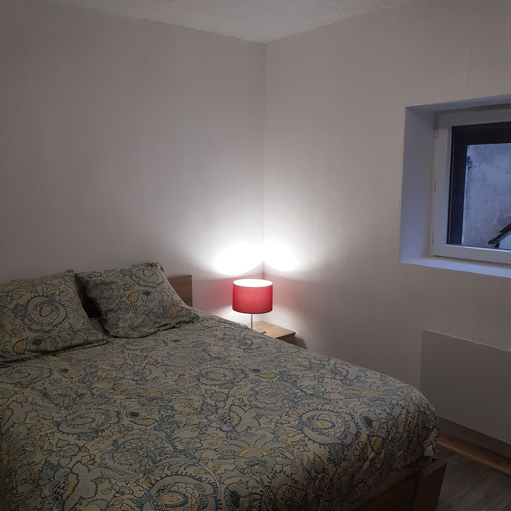 Maison De Vacance Pour 6 Personnes , Wifi Gratuit - Belleville-sur-Loire