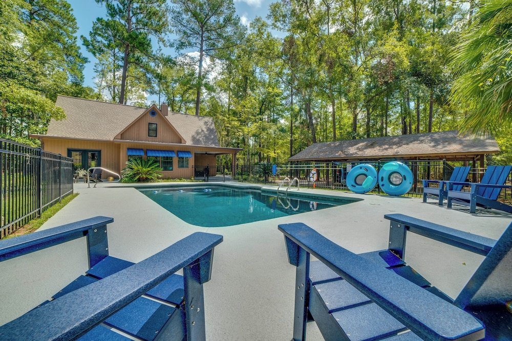 Stunning Valdosta A-frame Home With Private Pool! - Wild Adventures, Valdosta