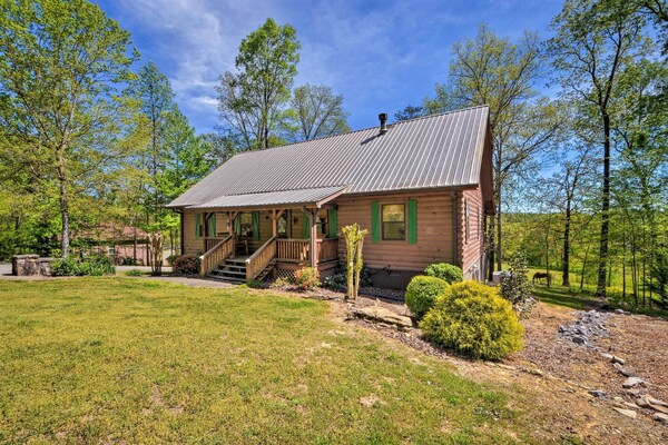 Cozy Trenton Cabin W/ Spa ~ 15 Mi To Lookout Mtn! - Jasper, TN