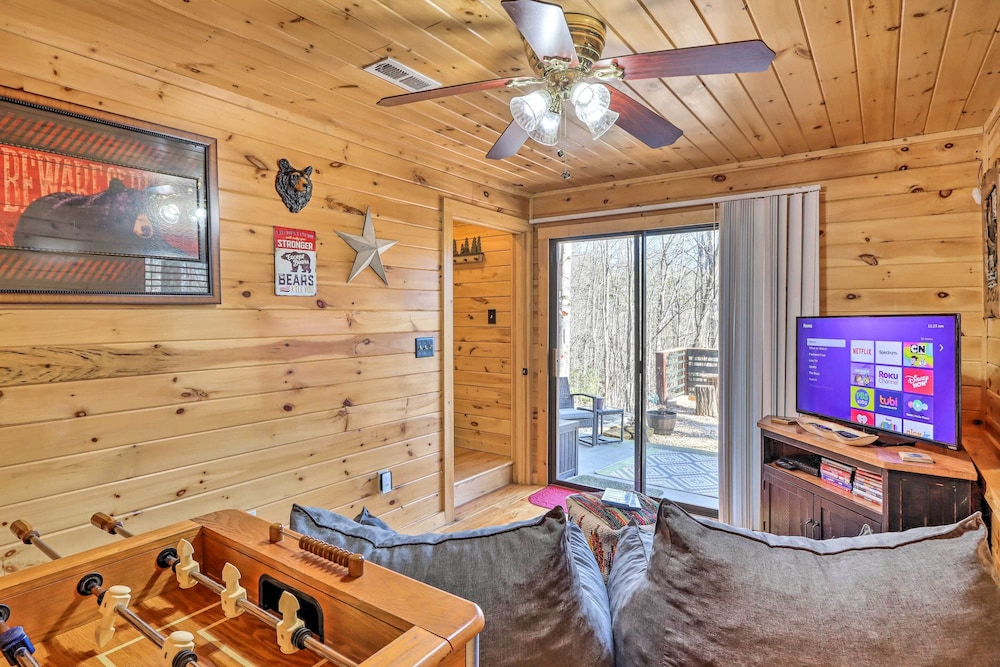 Blue Ridge Log Cabin W/ Hot Tub & Game Room! - Blue Ridge, GA