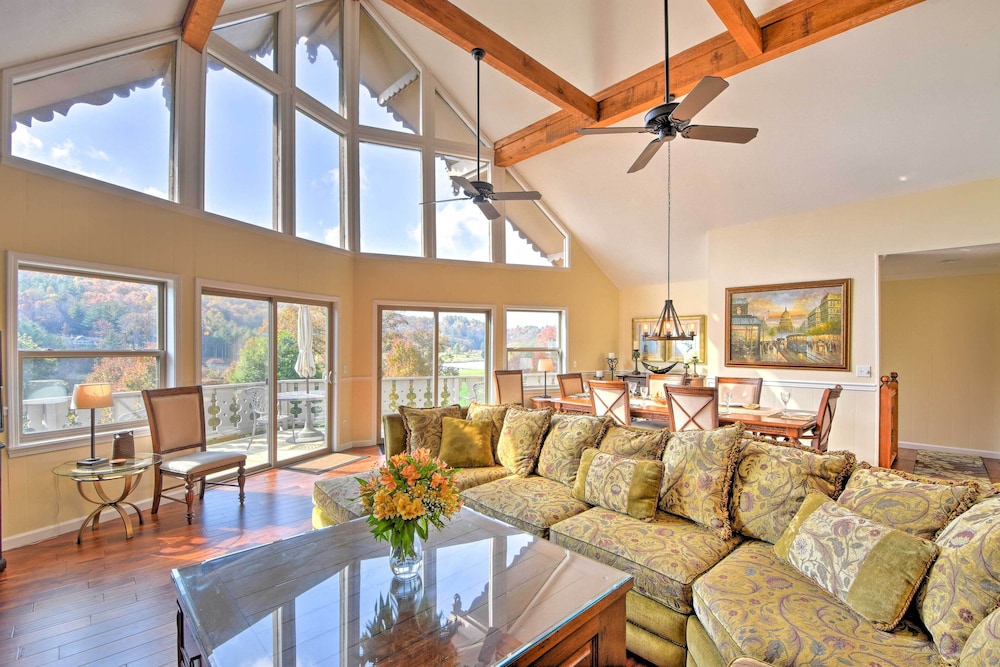 Picturesque Sky Haus Sanctuary W/ Mountain Views - Dillard, GA