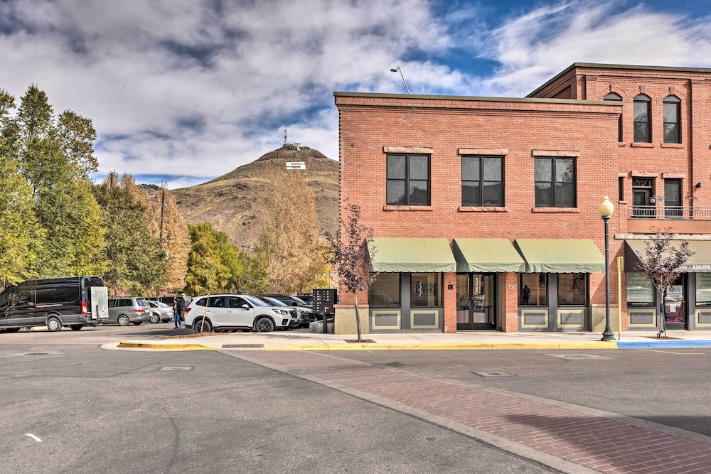 0660: Dtwn Salida Condo W/ Balcony - Salida, CO