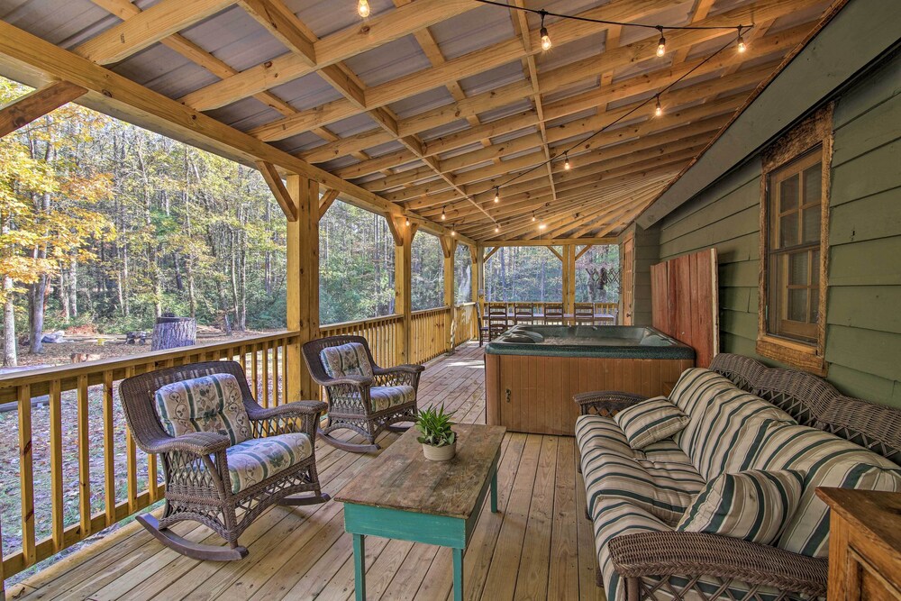 5-acre North Georgia Mountain Retreat W/ Creek! - Clarkesville, GA