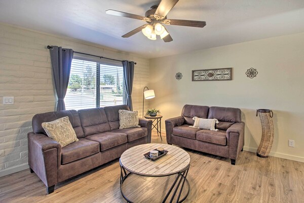 Bright & Sunny Tucson Hideaway W/ Backyard! - Tucson, AZ