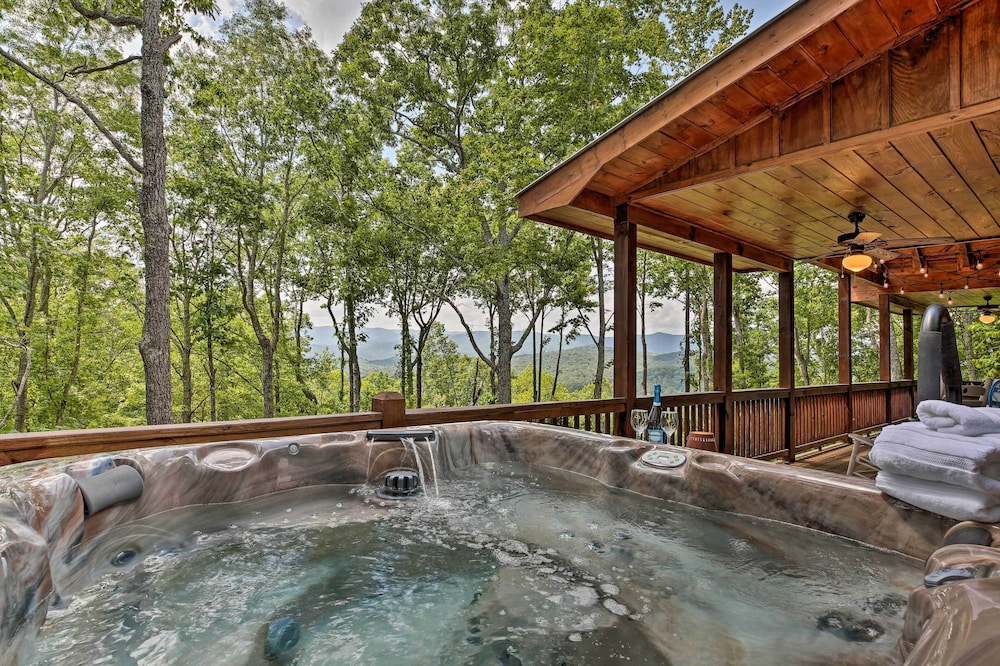 A Sunset Dream' - Upscale Blue Ridge Cabin! - Blue Ridge, GA