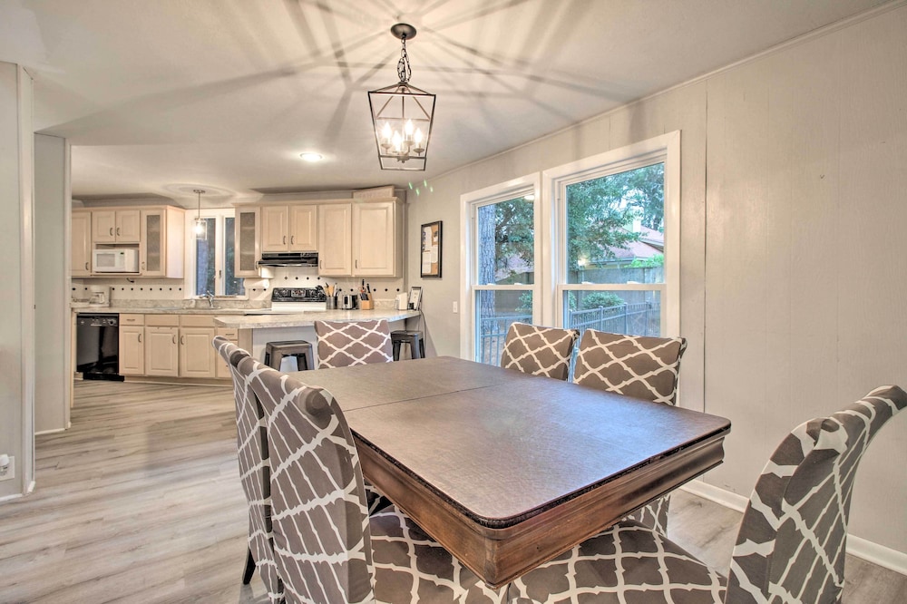 Riverfront Savannah Getaway W/ Pool & Dock! - Bluffton, SC