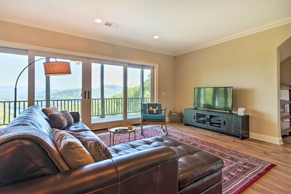 Hiawassee Getaway W/ Deck, Mountain & Lake Views! - Chatuge Lake